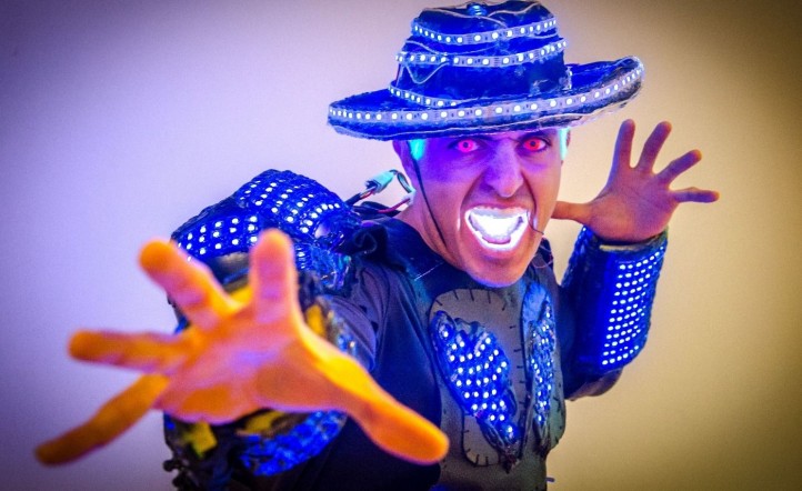 La increíble historia del "robot" salteño que renunció a su trabajo y ahora tiene 19 millones de ...