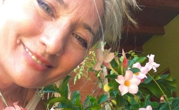 Lejos de la actuación y al frente de una estación de servicios: la ...