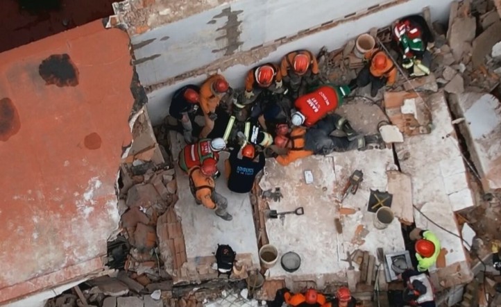 Se derrumbó una obra en construcción en Belgrano: hay un obrero herido y rescataron a otro que ...